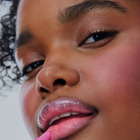 rhode skin | Makeup | Newrhode Shortcake | Poshmark